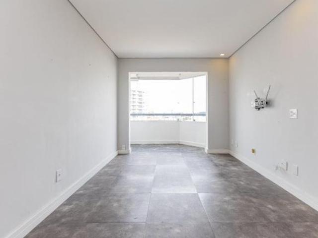 Apartamento à venda no bairro Vila Alexandria em São Paulo/SP