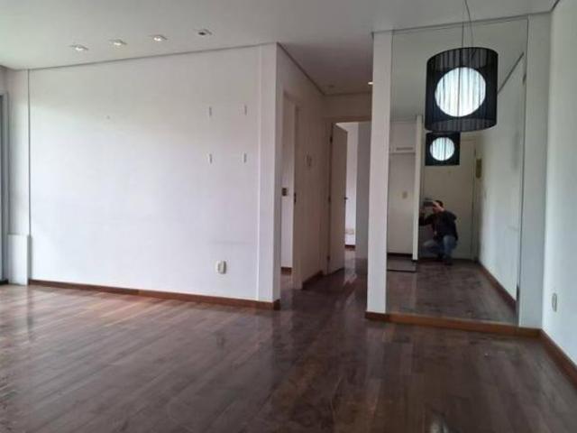 Apartamento à venda no bairro Vila Alexandria em São Paulo/SP