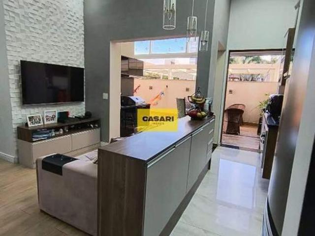 Apartamento à venda no bairro Vila Curuçá no condomínio Pátio Boulevard 2 dormitórios 2 banheiro