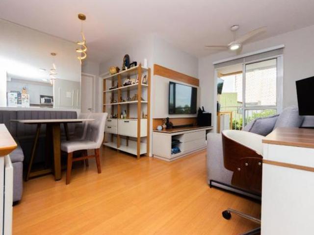 Apartamento à venda no bairro Vila Guedes em São Paulo/SP