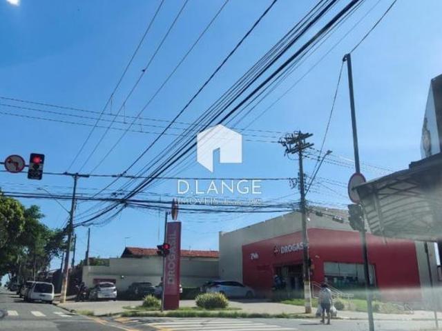 Apartamento à venda no bairro Vila Proost de Souza ao lado do shopping Unimart e enxuto em Campina