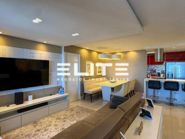 Apartamento à venda no Bairro Vila Valparaíso em Santo André