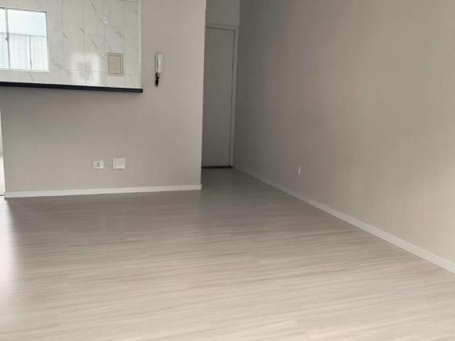 Apartamento à venda no bairro Água Verde