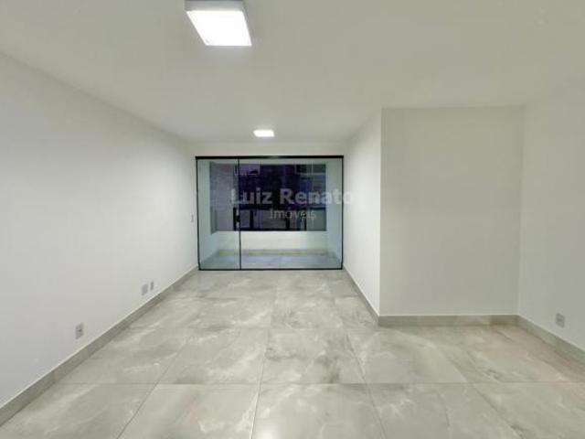 Apartamento à venda no bairro Ana Lúcia