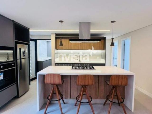 Apartamento na avenida da praia com vista mar