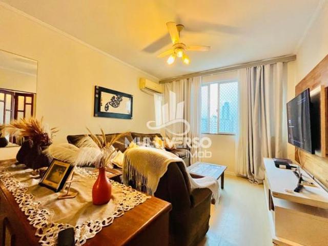 Apartamento à venda no bairro Aparecida em Santos — 125 m², 3 dormitórios, 2 suítes e vaga demarcada