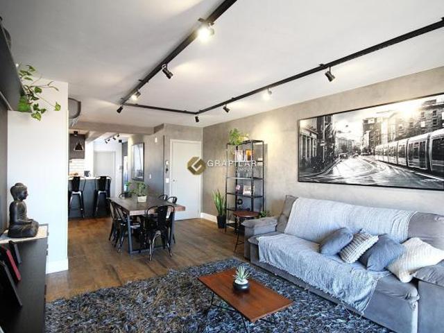 Apartamento à Venda no Bairro Batel