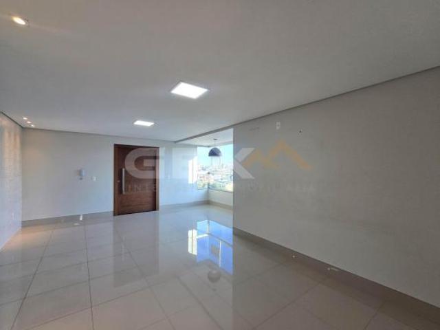 Apartamento à Venda no Bairro Bom Pastor Divinópolis/MG