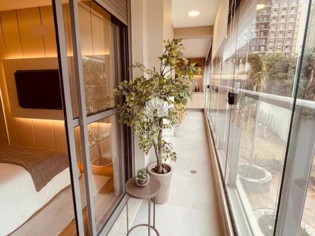 Apartamento à venda no bairro Cambuí em Campinas