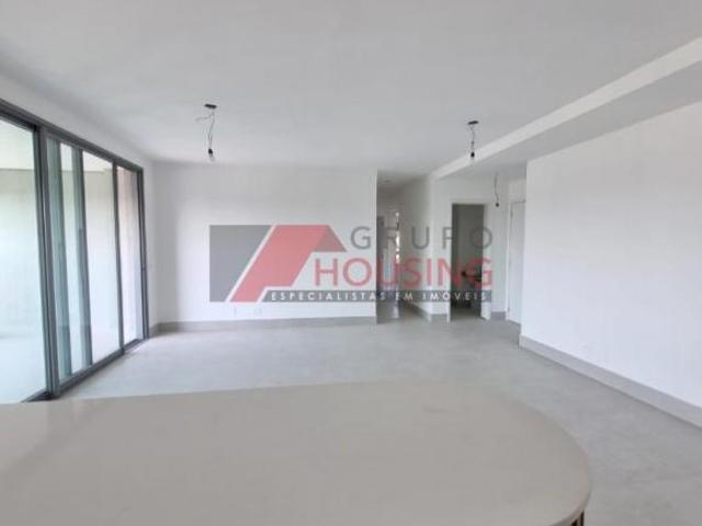 APARTAMENTO A VENDA NO BAIRRO CAMBUÍ EM CAMPINAS 139,00 M² DE ÁREA ÚTIL, DUAS VAGAS COBERTAS