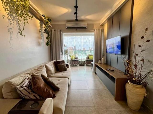 Apartamento à venda no bairro Campo Grande