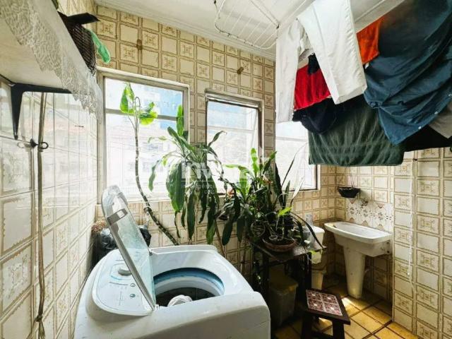 Apartamento à venda no bairro Campo Grande