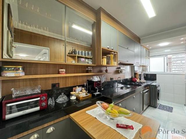 Apartamento à venda no bairro Canto do Forte Praia Grande/SP