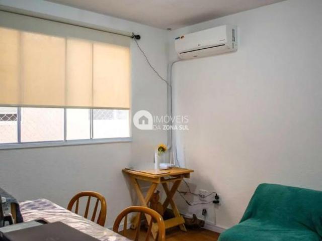 Apartamento à venda no bairro Cavalhada Porto Alegre/RS