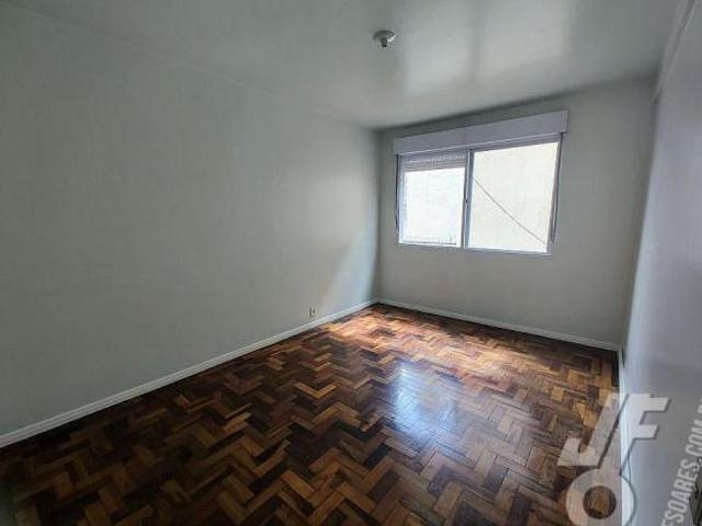 Apartamento à venda no bairro Centro em Pelotas/RS