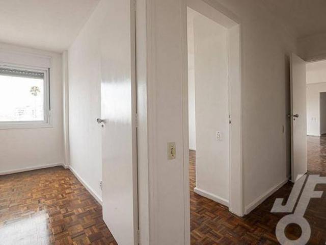 Apartamento à venda no bairro Centro em Pelotas/RS