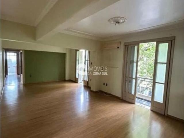 Apartamento à venda no bairro Centro Histórico Porto Alegre/RS, Centro