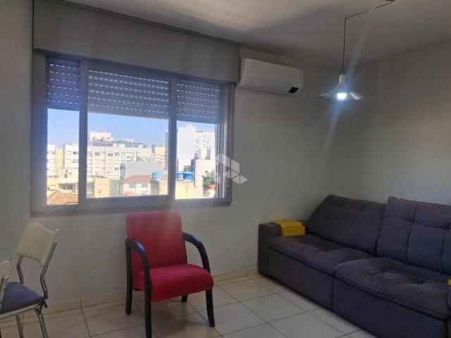Apartamento à venda no bairro Cidade Baixa em Porto Alegre 2 dormitórios, 1 vaga de garagem