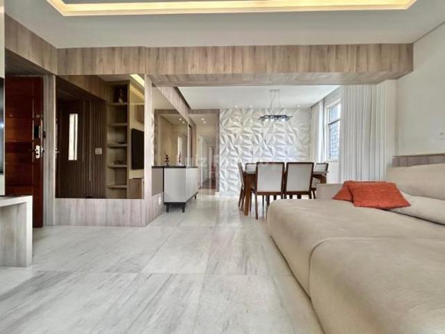Apartamento à venda no bairro Cidade Nova