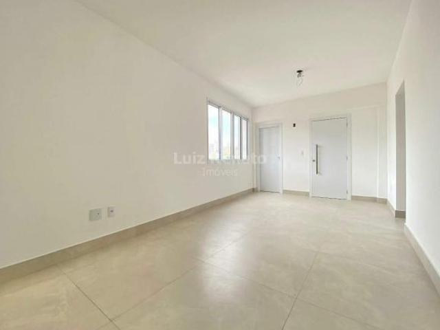 Apartamento à venda no bairro Cidade Nova