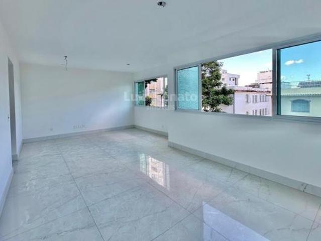 Apartamento à venda no bairro Cidade Nova