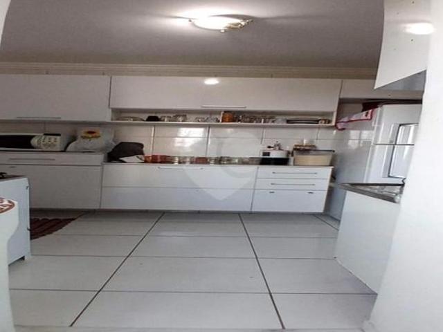 Apartamento à venda no bairro Cidade Satelite Santa Barbara