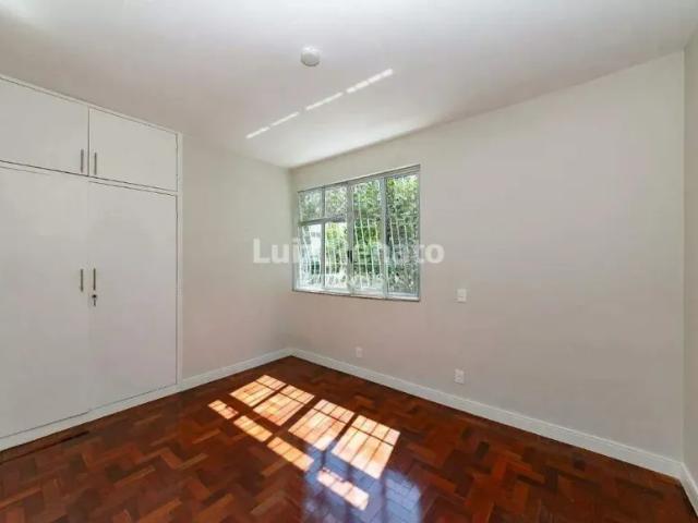 Apartamento à venda no bairro Coração de Jesus