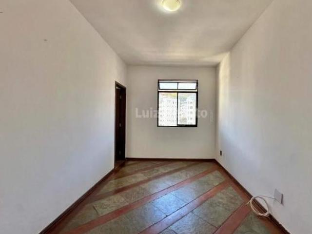 Apartamento á venda no bairro Cruzeiro