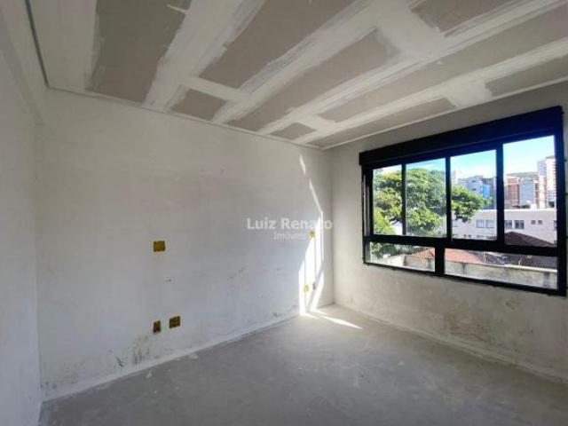 Apartamento á venda no bairro Cruzeiro