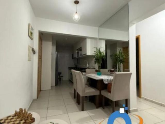 Apartamento à venda no bairro Cruzeiro, São José dos Pinhais PR: 3 quartos, 1 sala, 1 banheiro, 1 va