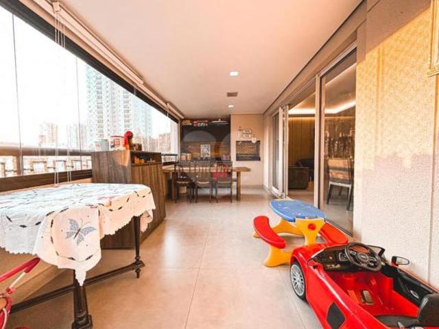 Apartamento a venda no bairro da Barra Funda 3 quartos 1 Suíte e 2 vagas