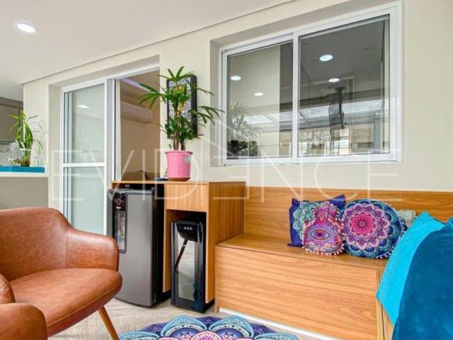 Apartamento à venda no bairro do Tatuapé, São Paulo com 114 m²