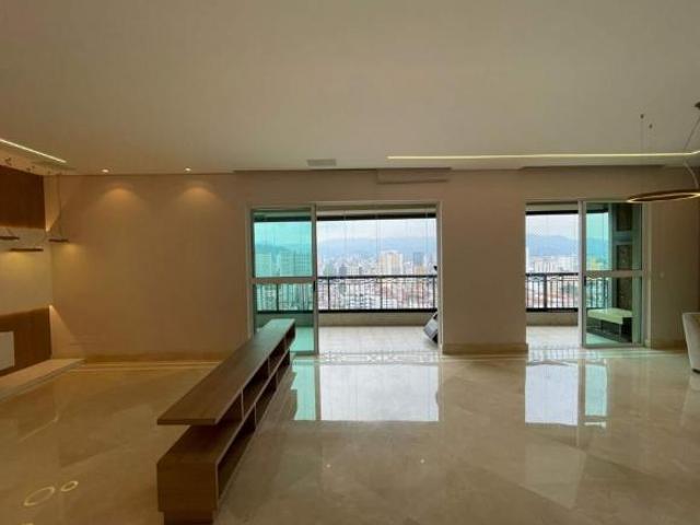 Apartamento à venda no bairro do Boqueirão em Santos S.P com vista livre!
