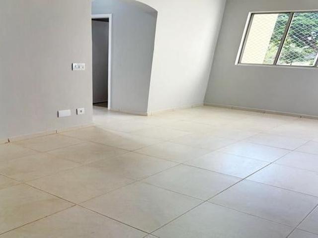 Apartamento à venda no Bairro do Parque Maria Domitila