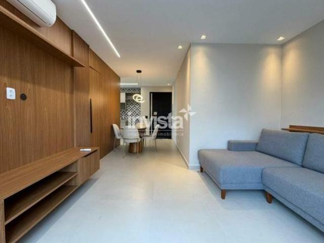 Apartamento à venda no bairro Embaré