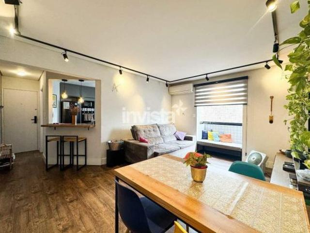 Apartamento à venda no bairro Embaré