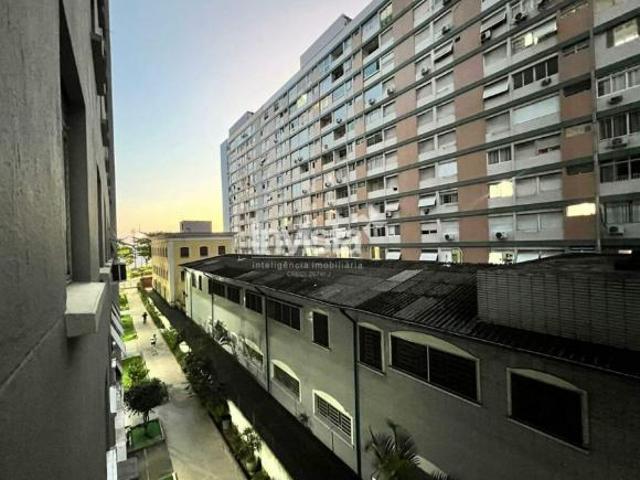 Apartamento a venda no bairro Embaré