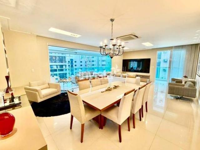 Apartamento à venda no bairro Embaré