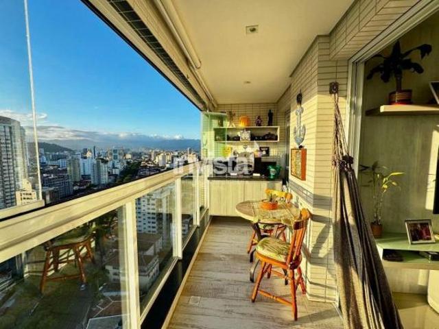 Apartamento à venda no bairro Embaré