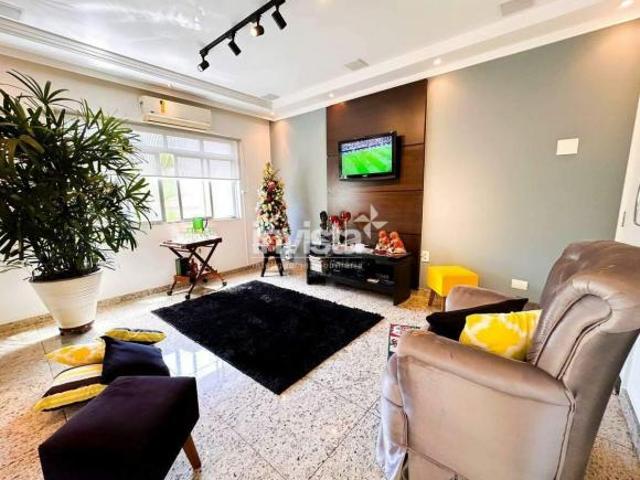 Apartamento à venda no bairro Embaré