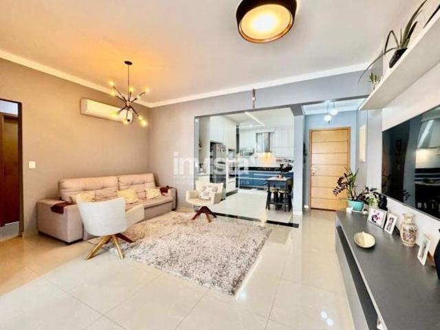 Apartamento à venda no bairro Embaré