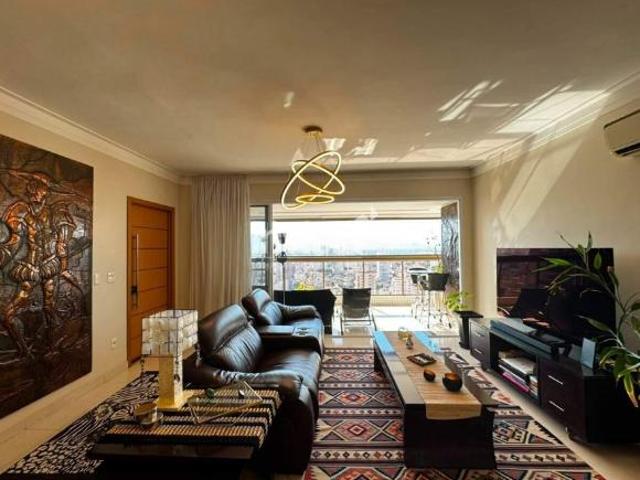 Apartamento à venda no bairro Embaré