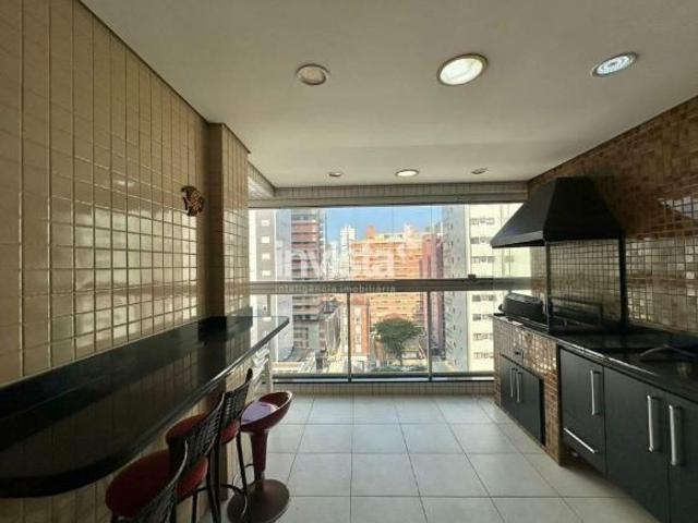 Apartamento à venda no bairro Embaré
