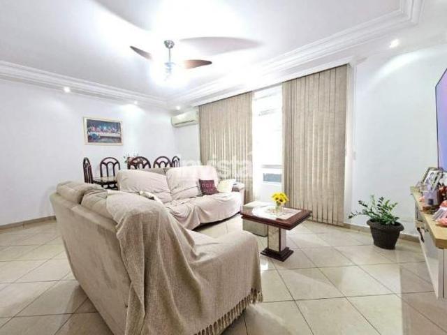 Apartamento à venda no bairro Embaré