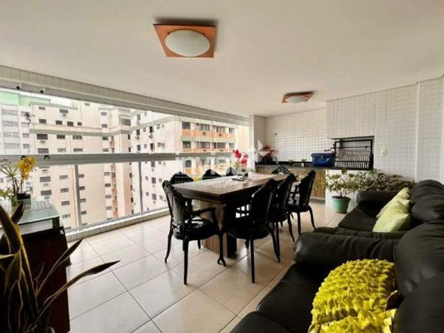 Apartamento à venda no bairro Embaré