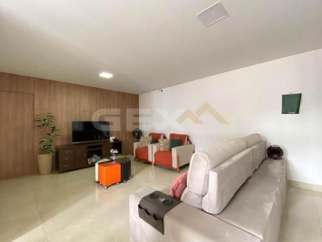 Apartamento à venda no bairro Esplanada, 3 quartos, 1 suíte e 2 vagas