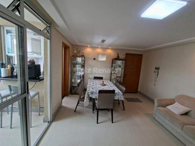Apartamento à venda no bairro Esplanada