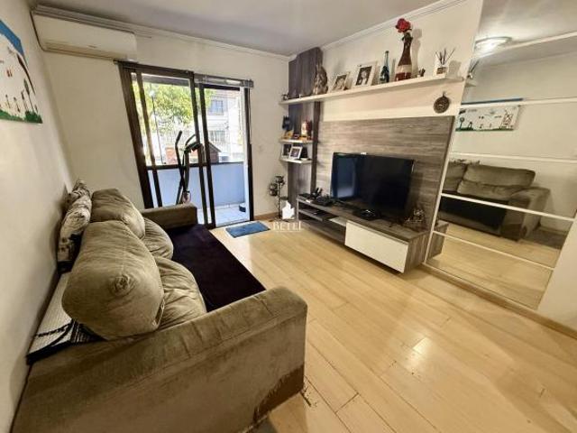 Apartamento à venda no bairro Exposição Caxias do Sul/RS