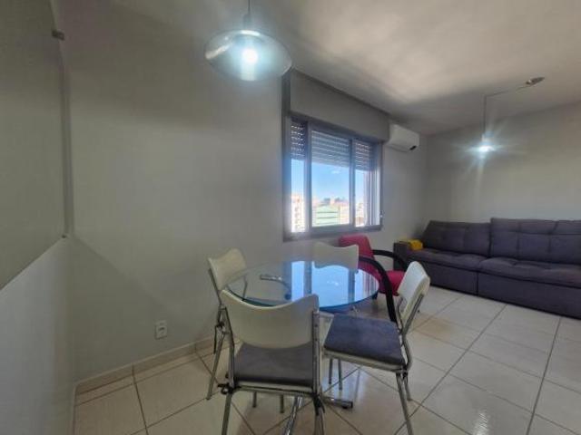 Apartamento com 68 m² e 2 quartos, 1 vaga à venda no bairro Farroupilha