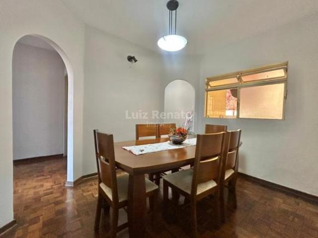 Apartamento à venda no bairro Floresta
